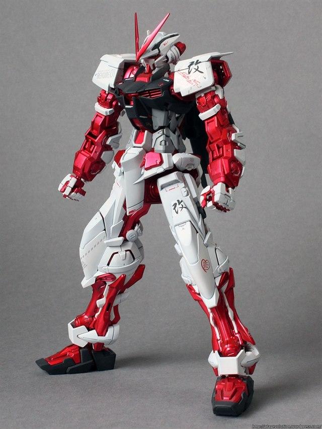 MG 1/100 Gundam Astray Red Frame Kai | Bandai gundam models kits ...