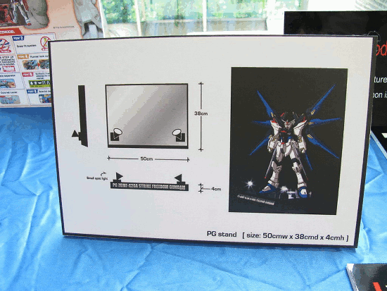 Perfect Grade Stand for PG Strike Freedom Gundam | Bandai gundam models ...